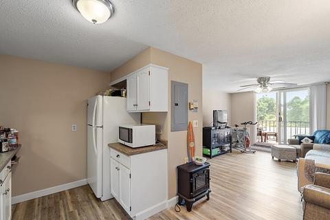 144 West St #14, Leominster, MA 01453 | 31 Photos | MLS #73006273 - Movoto