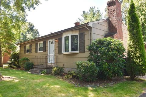 128 Tioga St, Springfield, MA 01128 | 33 Photos | MLS #73027707 - Movoto