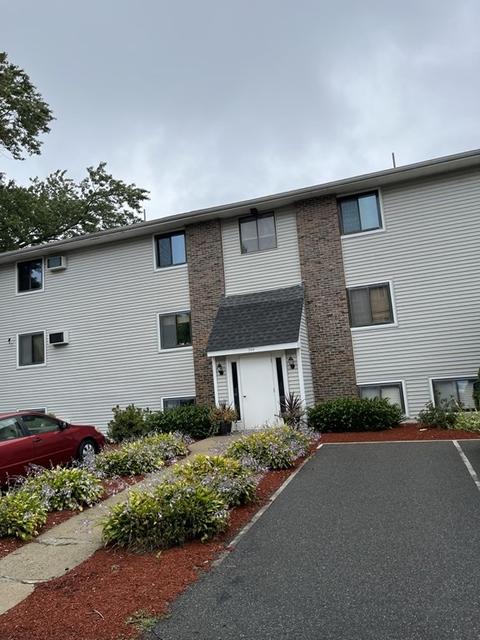 344 Beattie #1, Fall River, MA 02723 | 12 Photos | MLS #73035954 - Movoto