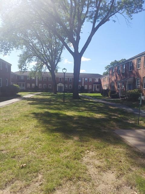 33 Colony Rd #3, West Springfield, MA 01089 | 22 Photos | MLS #73038873 ...