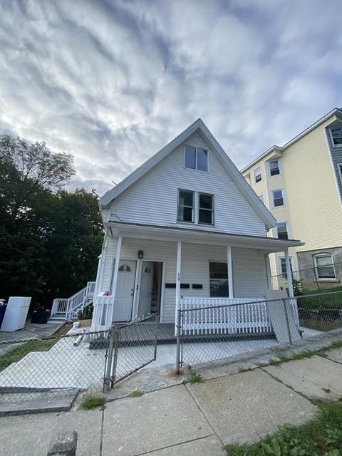 19 Westminster St, Worcester, MA 01605 | 27 Photos | MLS #73041512 - Movoto