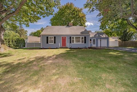 260 Plumtree Rd, Springfield, MA 01118 | 16 Photos | MLS #73043663 - Movoto