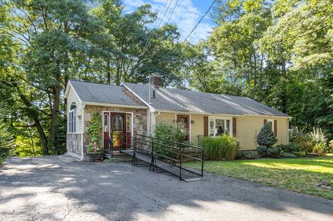 17 Stratton Rd, Hudson, MA 01749 | 17 Photos | MLS #73042979 - Movoto