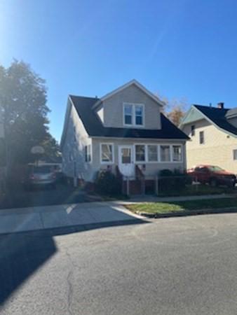 91 Clayton St, Springfield, MA 01107 | 13 Photos | MLS #73051726 - Movoto