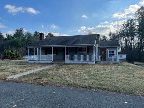100 Lake Mattawa Rd, Orange, MA 01364 | 27 Photos | MLS #73022428 - Movoto