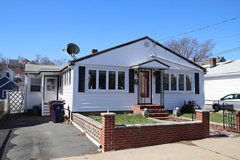 12 Madison Ave, Everett, MA 02149 | 21 Photos | MLS #73080618 - Movoto