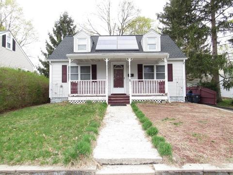 11 Fulton St, Methuen, MA 01844 | 16 Photos | MLS #73099565 - Movoto