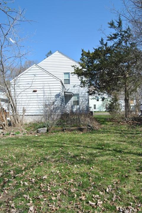 58 W Main St, Ware, MA 01082 | 16 Photos - Movoto