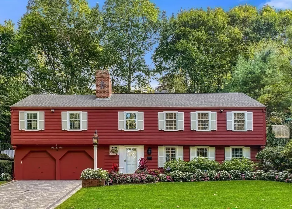 55 Apple Hill Rd, Melrose, MA 02176 | 23 Photos - Movoto