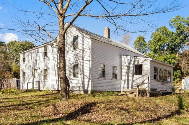 102 Center St, Groveland, MA 01834 | 36 Photos - Movoto