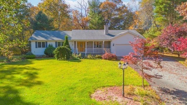 28 Autumn Ct, Dartmouth, MA 02747 | 39 Photos - Movoto