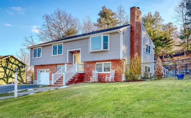 10 Morningside Dr, Woburn, MA 01801 | 32 Photos - Movoto