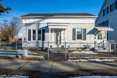 25 Pleasant St, Westfield, MA 01085 - Movoto