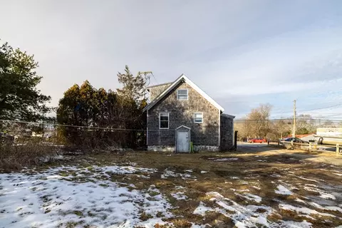 627 State Rd, Dartmouth, MA 02747 | 30 Photos - Movoto