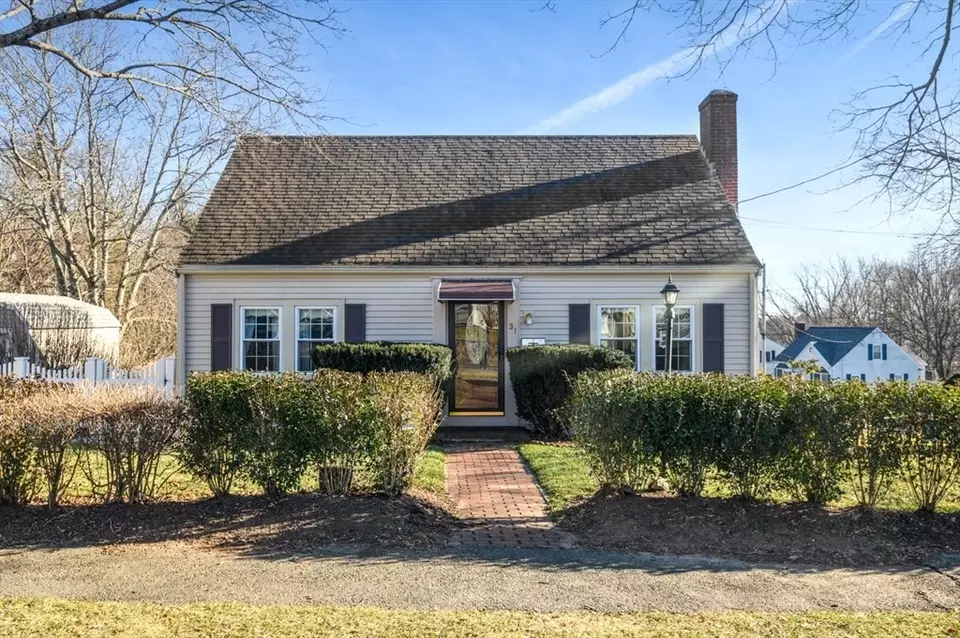31 Sunset Dr, Beverly, MA 01915 | 32 Photos - Movoto