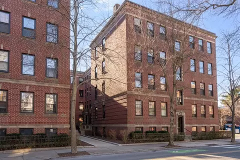 42 Linnaean St #B, Cambridge, MA 02138 | 16 Photos - Movoto