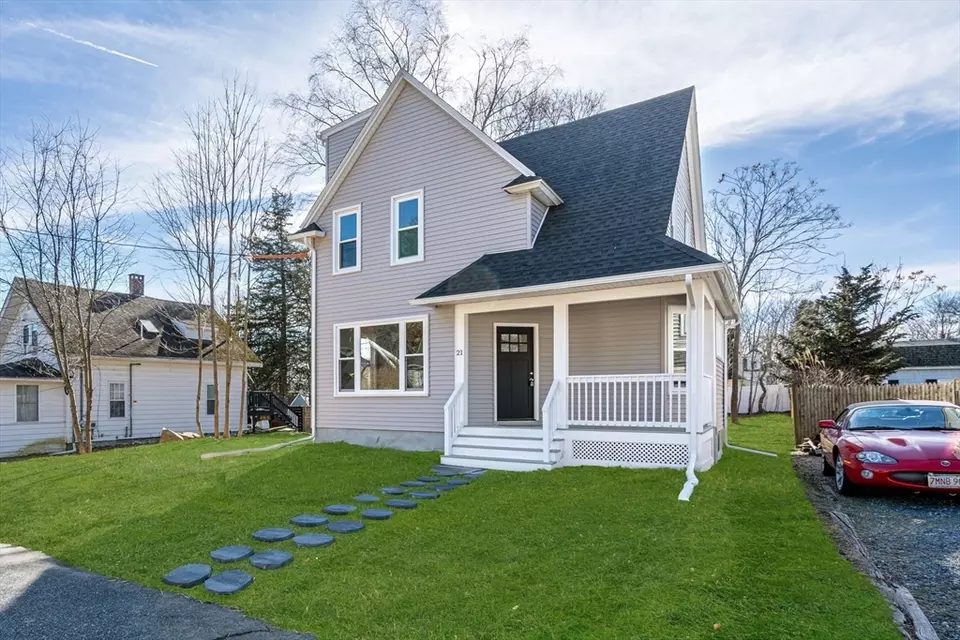 21 Whitney St, Milford, MA 01757 | 40 Photos - Movoto