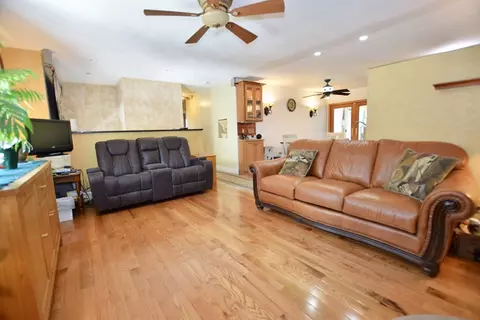 320 New Boston Rd, Fairhaven, MA 02719 | 26 Photos - Movoto