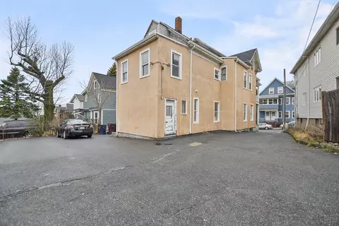 43 Waverly St, Everett, MA 02149 | 39 Photos - Movoto