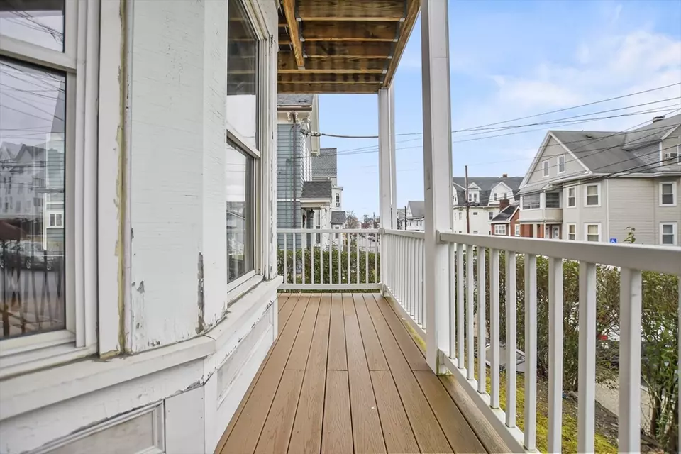 43 Waverly St, Everett, MA 02149 | 39 Photos - Movoto