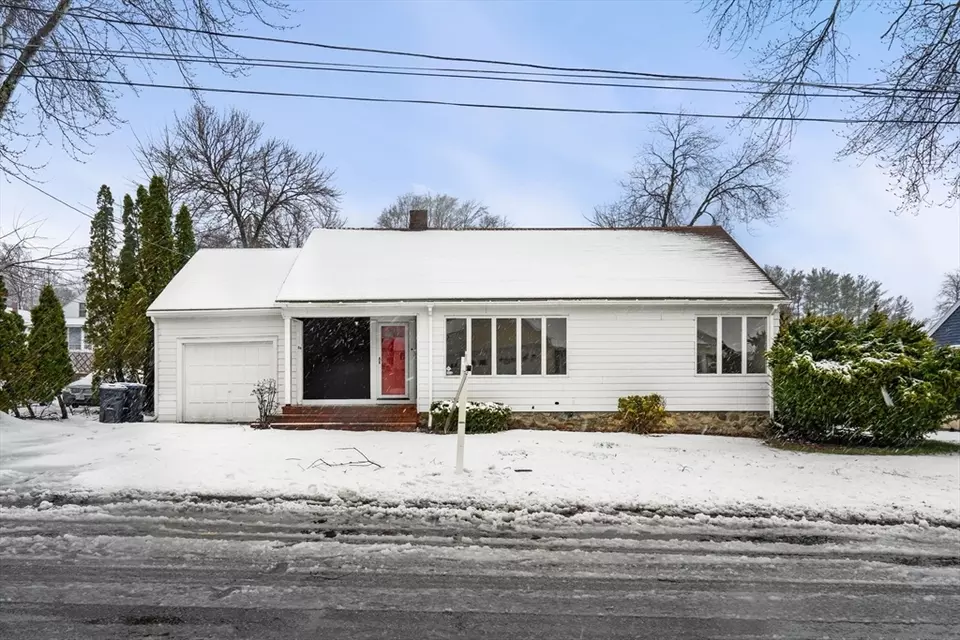 34 Buswell Ave, Methuen, MA 01844 | 25 Photos - Movoto