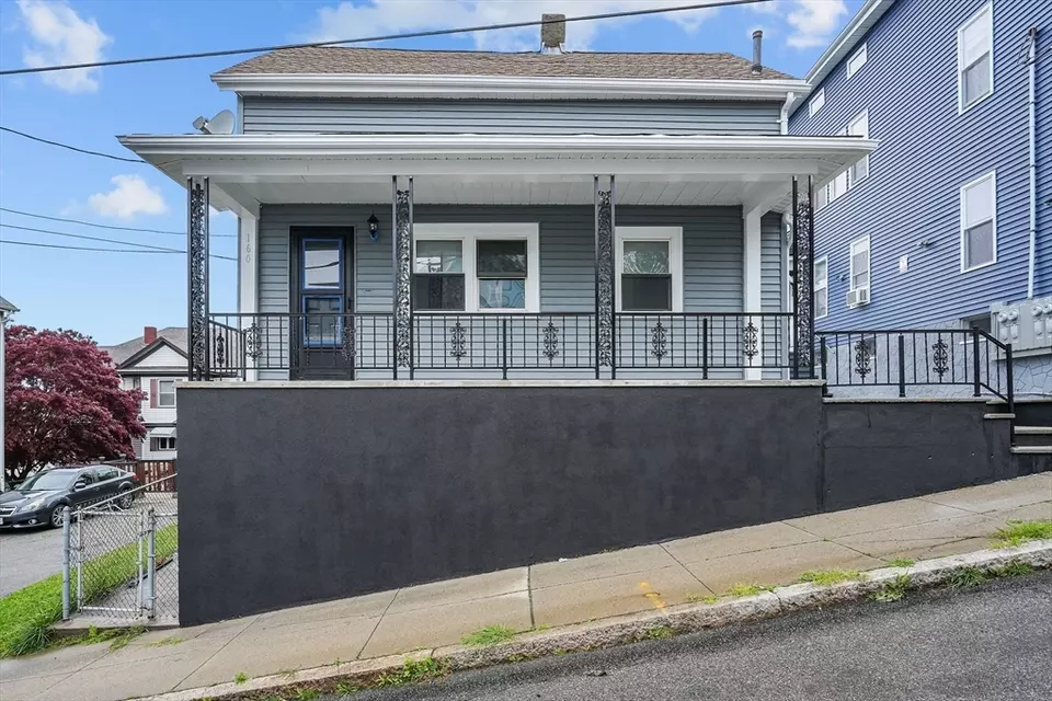 160 Stewart St, Fall River, MA 02720 | 30 Photos - Movoto