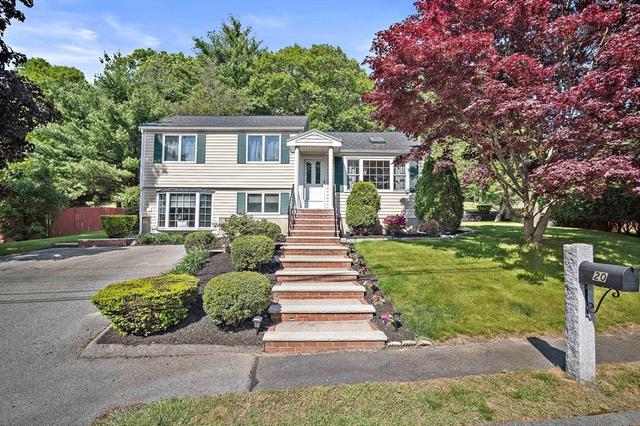 20 Rich Rd, Woburn, MA 01801 | 40 Photos - Movoto