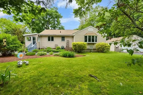 12 Pine Tree Dr, Saugus, MA 01906 - Movoto