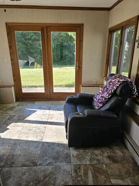 581 Old West Warren Rd, Warren, MA 01092 | 14 Photos - Movoto