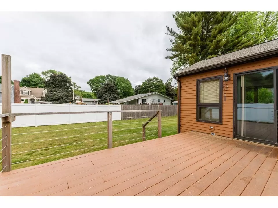 13 Hemlock Dr, Medway, MA 02053 | 30 Photos - Movoto