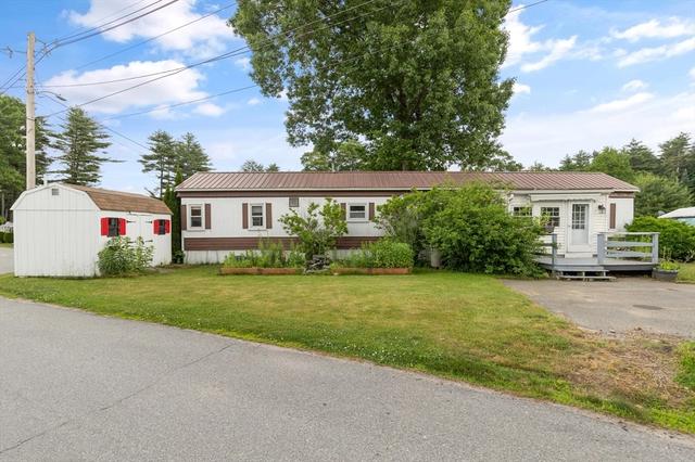 8 First Ave, Merrimac, MA 01860 | 29 Photos - Movoto