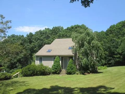 42 Scenic Ave, Webster, MA 01570 - Movoto