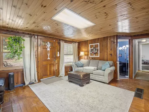 40 Lakeshore Dr, Norfolk, MA 02056 | 27 Photos - Movoto