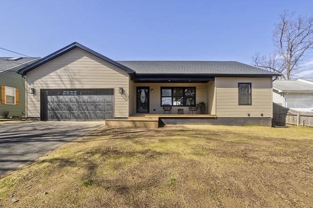 72 Lancaster, Springfield, MA 01118 | 35 Photos - Movoto