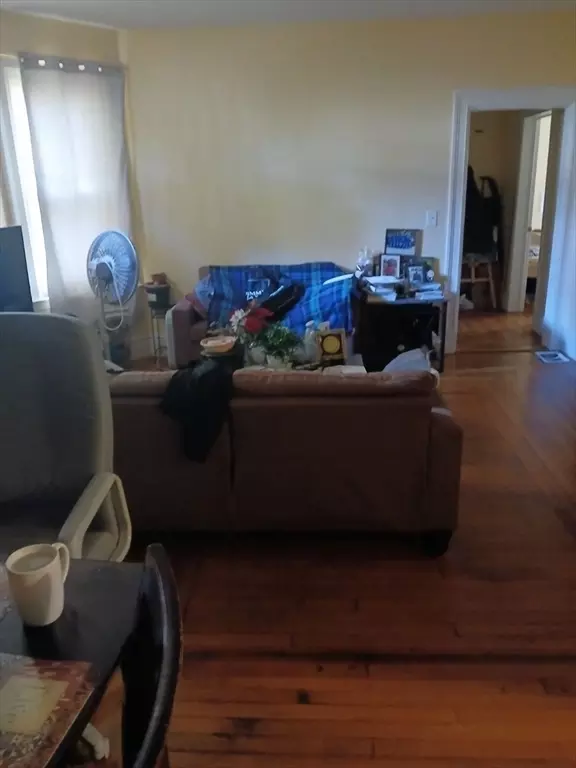 281 Spring St, Brockton, MA 02301 | MLS# 73359383 | 9 Photos - Movoto