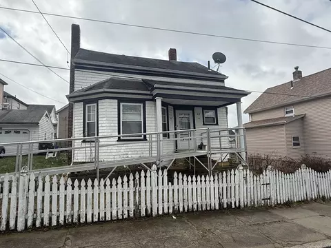49 Downing St, Fall River, MA 02723 - Movoto