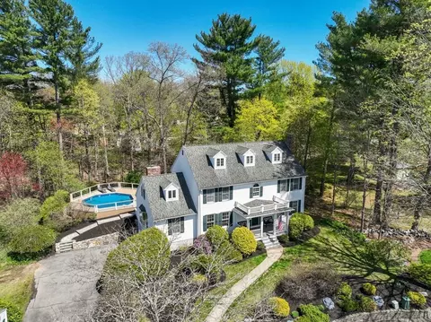 7 Briarwood Ln, Middleton, MA 01949 - Movoto