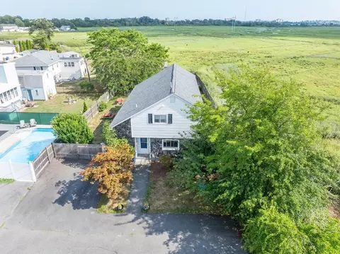 46 Saugus Homes For Sale & Saugus, MA Real Estate - Movoto