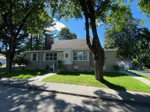 42 Webster Homes For Sale & Webster, MA Real Estate - Movoto