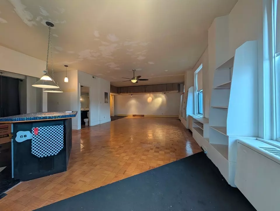 140 Chestnut St #819, Springfield, MA 01103 | MLS# 73447677 | 9 Photos ...
