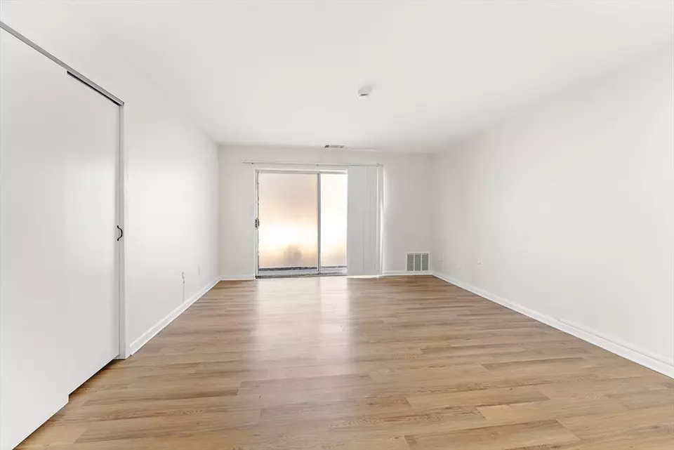 175 Clare Ave #B3, Boston, MA 02136 | MLS# 73456806 | 22 Photos - Movoto