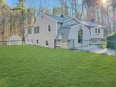 8 Cheney, Hudson, NH 03051 | 42 Photos - Movoto