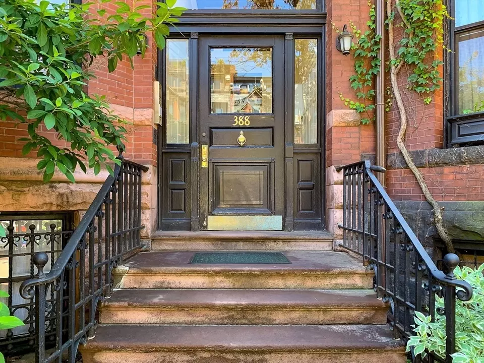 388 Marlborough St #2, Boston, MA 02115 | MLS# 73463975 | 9 Photos - Movoto