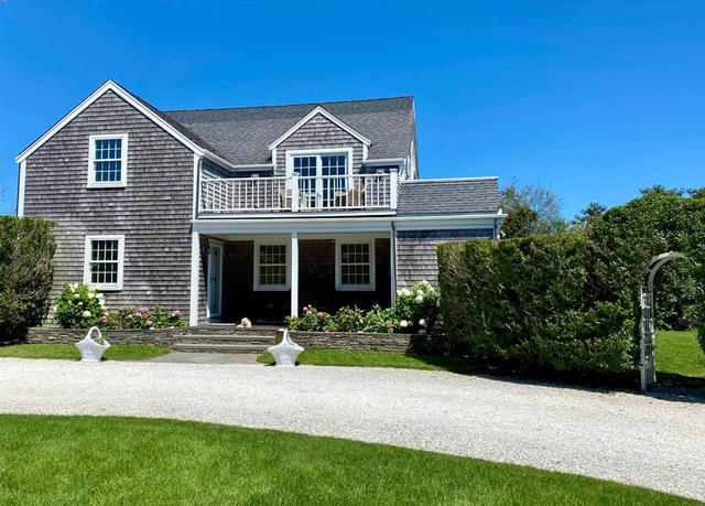 6 Moors End Ln, Nantucket, MA 02554 | 36 Photos | MLS #22007101 - Movoto