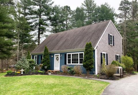 1271 Old Stage Rd, Marstons Mills, MA 02648 | 25 Photos | MLS #22301362 ...