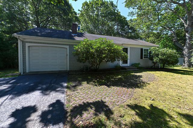 11 S West Dr, Yarmouth, MA 02664 | 42 Photos - Movoto