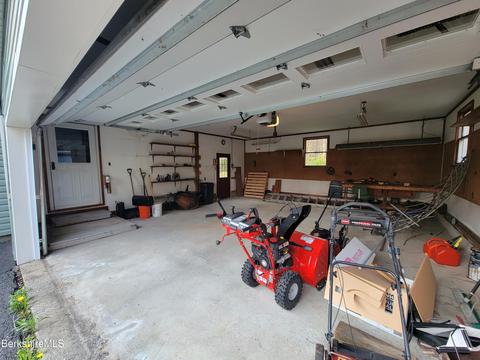 179 Mohawk Trl, Florida, MA 01247 | 19 Photos - Movoto