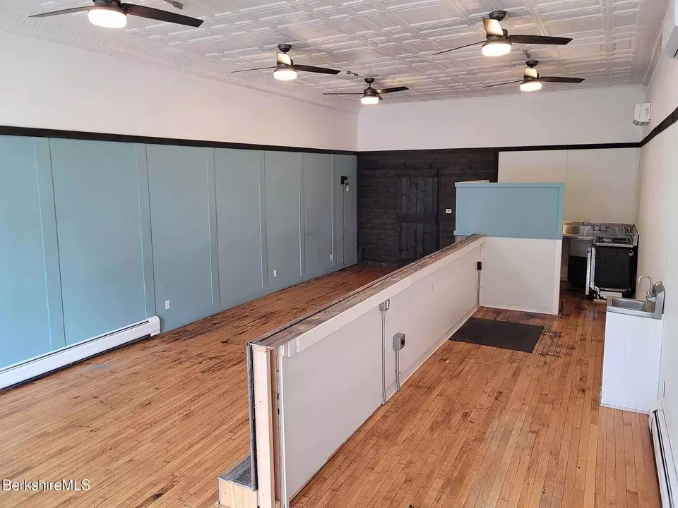 50-52 Summer St, Adams, MA 01220 | MLS# 248372 | 32 Photos - Movoto
