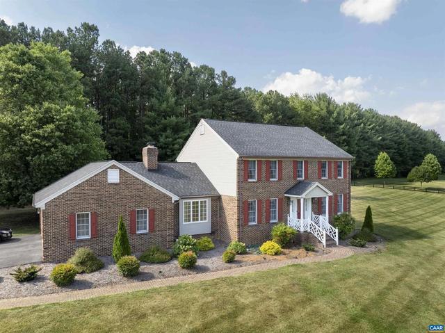 169 Warren Oaks Ln, Waynesboro, VA 22980 | 53 Photos - Movoto