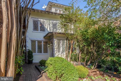 3317 R St NW, Washington, DC 20007 | 48 Photos | MLS #DCDC2074340 - Movoto